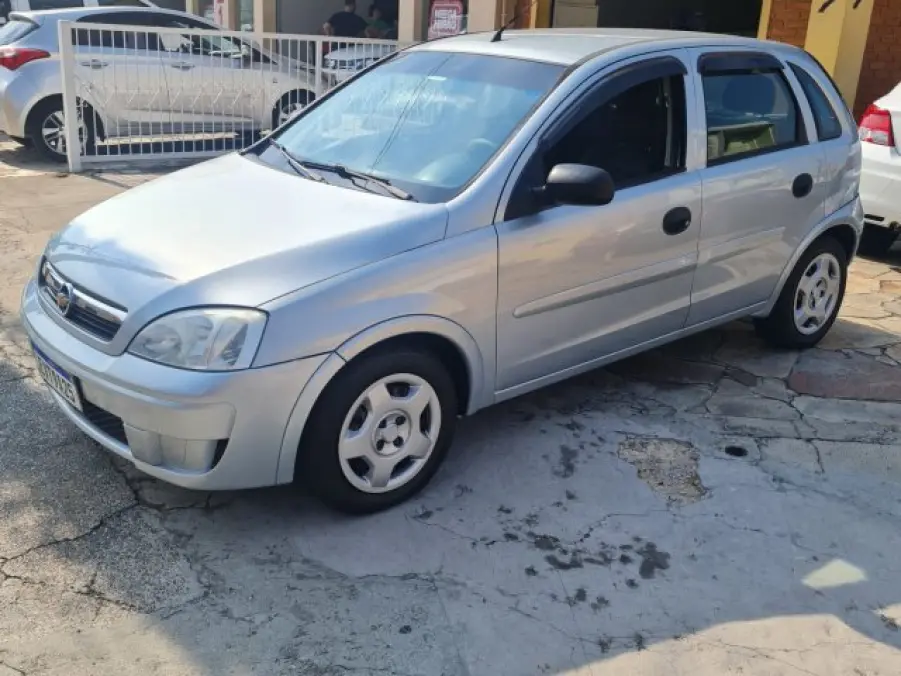 Comprar Hatch Chevrolet Corsa Hatch 1.4 4P Maxx Flex Prata 2012 em ...